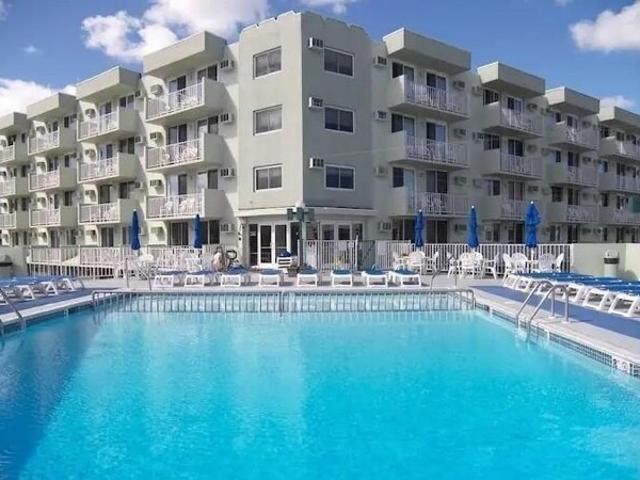 E Wildwood Ave Unit,wildwood, Condo For Sale