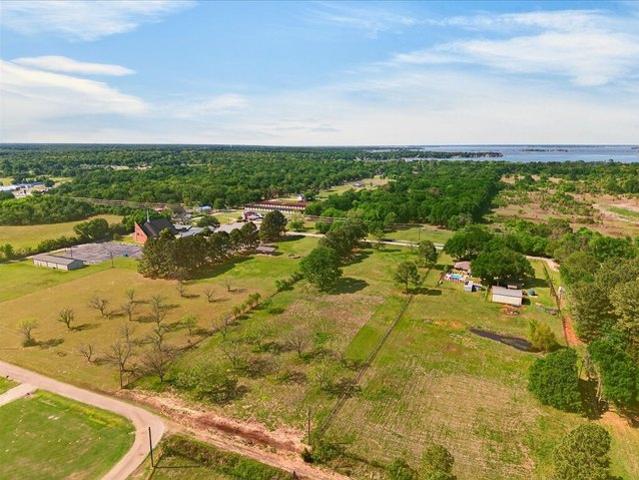 E Will White Rd, Tool, TX 75143