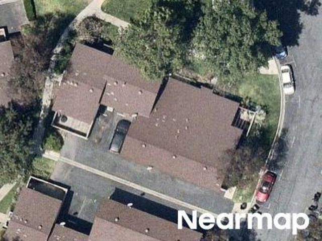 E Willow Woods Ln