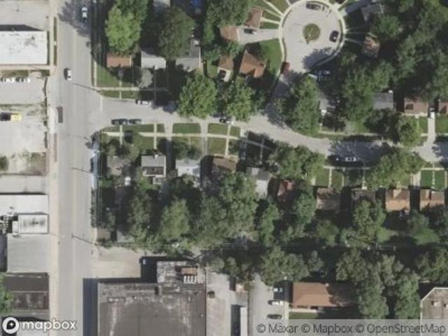 E 143rd St