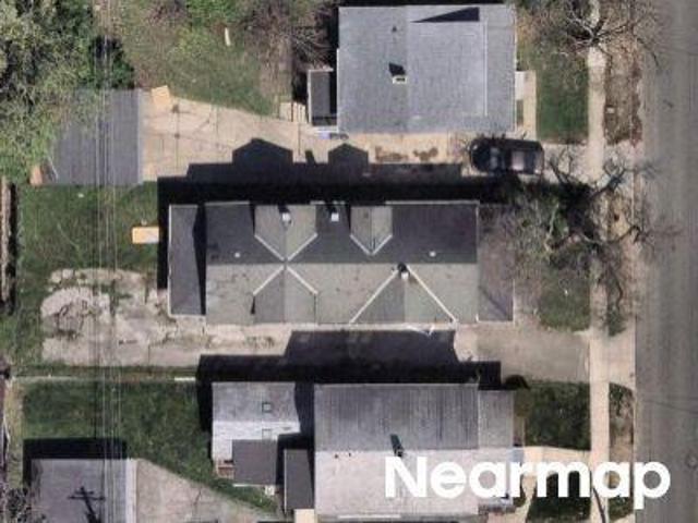 E 143rd St