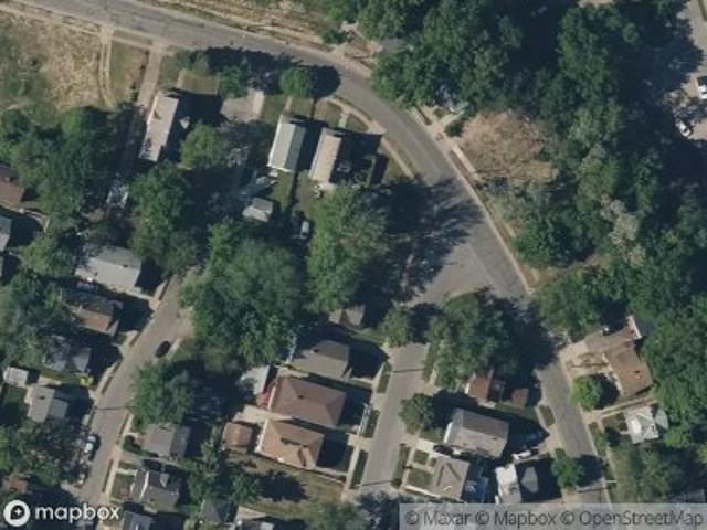 E 145th St