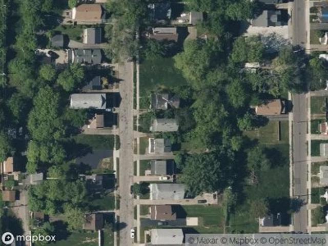 E 145th St