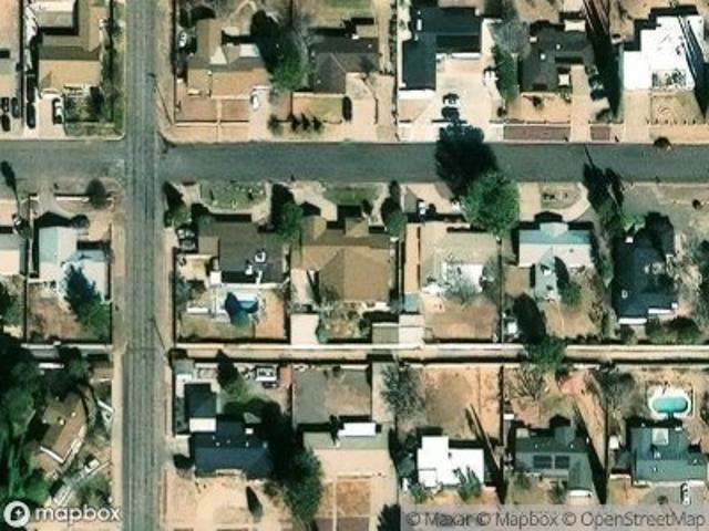 E 14th St