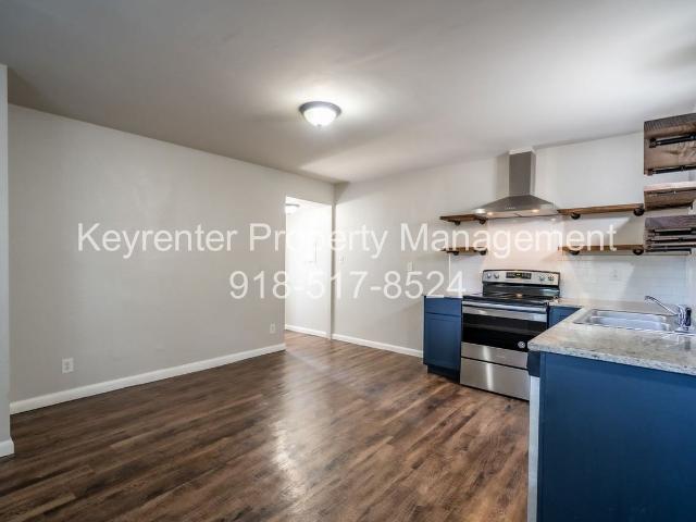 E 15th St Duplex 1 Bedroom Apartment for Rent at 3811 E 15th St, Tulsa, OK 74112