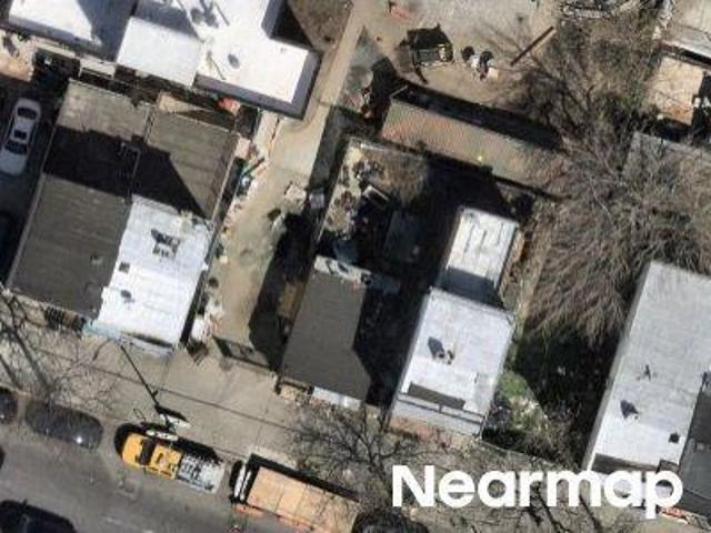 E 163rd St