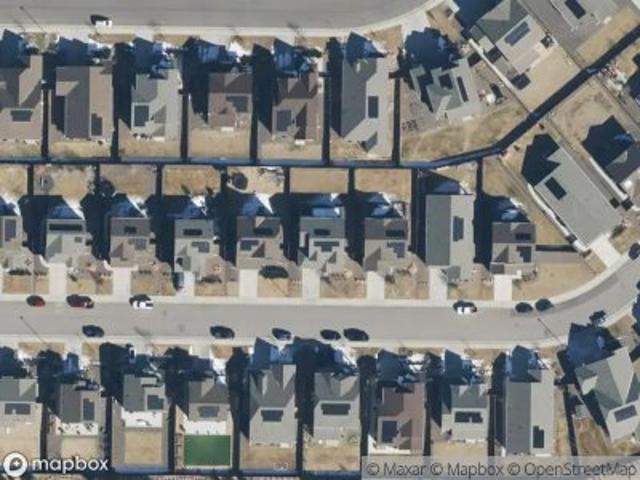 E 161st Pl