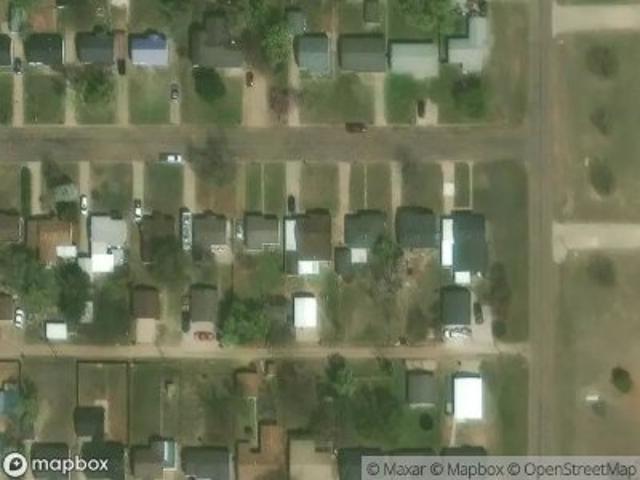 E 16th St