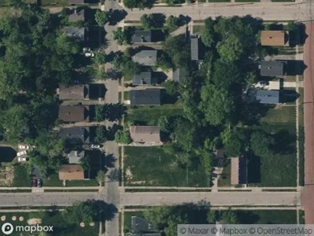E 118th St