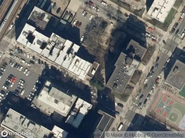 E 119th St