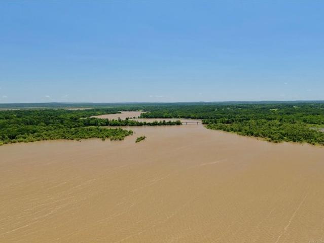 E 1210 Rd, Eufaula, OK 74432