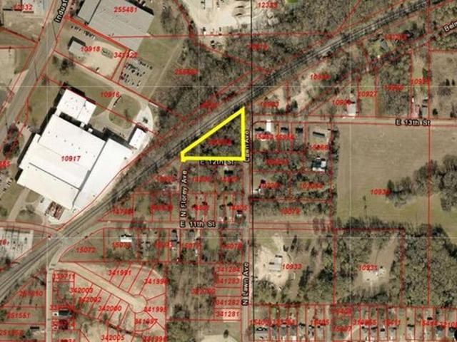 E 12th, Mount Pleasant, TX 75455