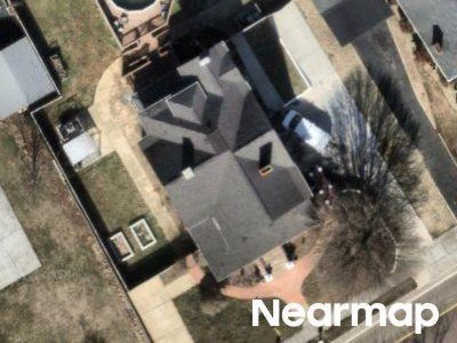 E 1st North St