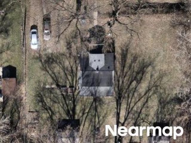 E 24th Ave