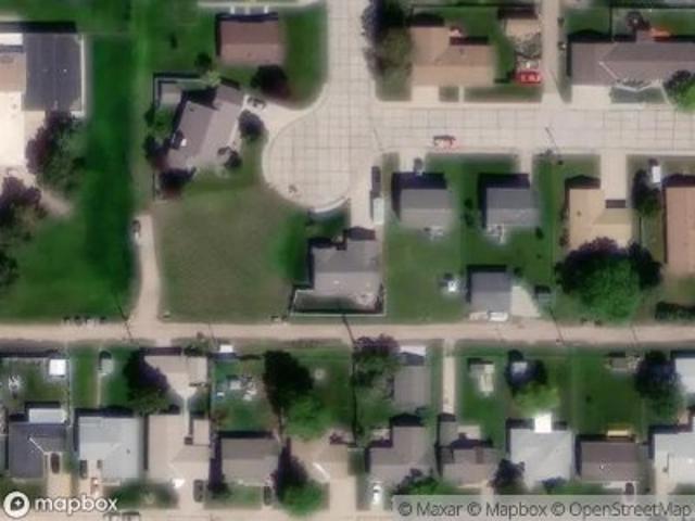 E 20th St
