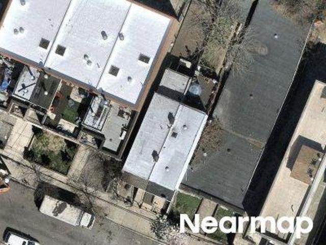 E 217th St