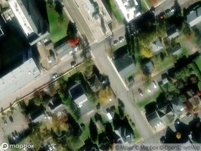 E 2nd St