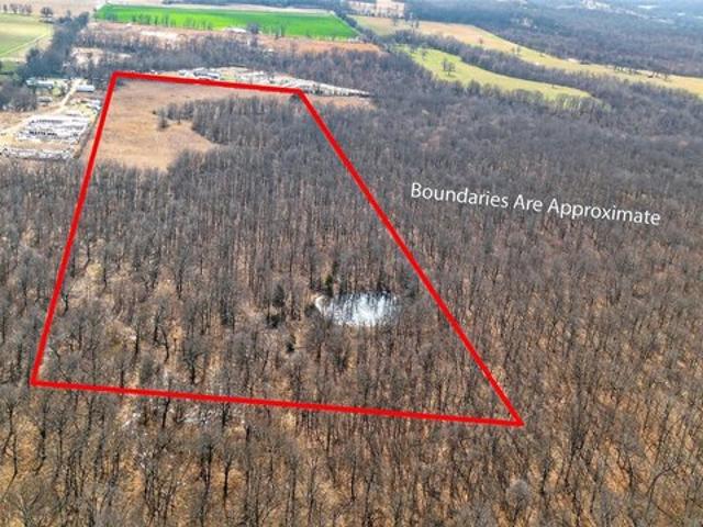 E 380 Rd, Jay, OK 74346
