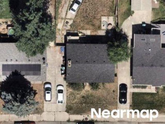E 38th Ave