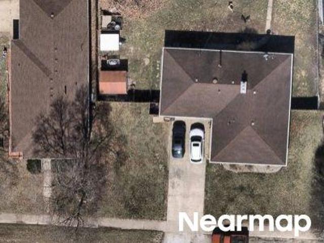 E 39th Ave
