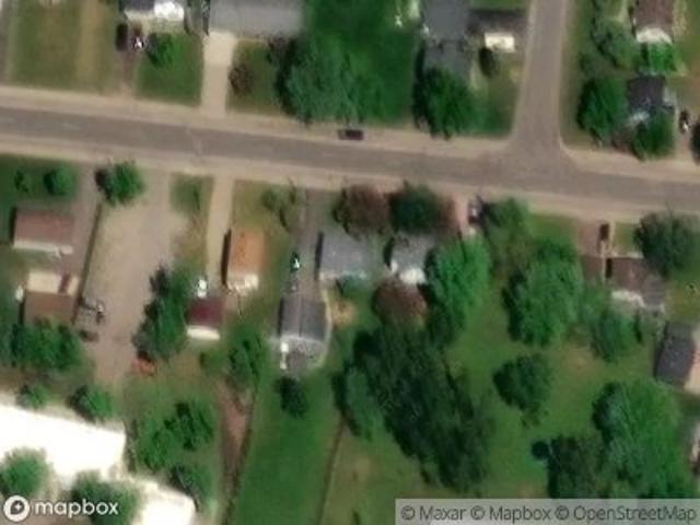E 39th St
