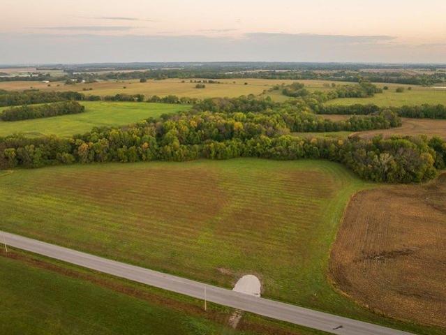 E 307th St, Harrisonville, MO 64701