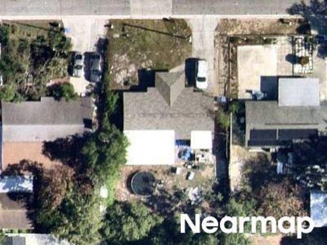 E 30th Ave