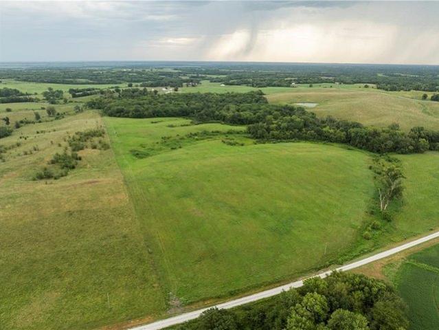 E 320th Ave, Brimson, MO 64481