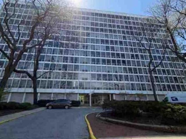 E 32nd St Apt 407