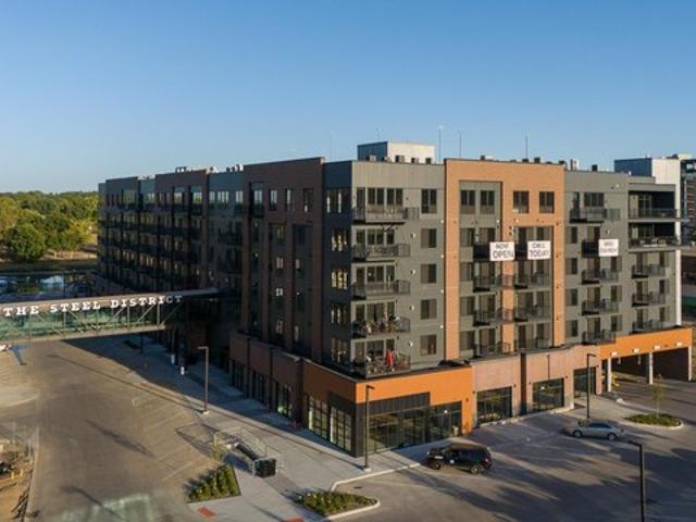 E 4th Pl Unit 104, Sioux Falls, SD 57104