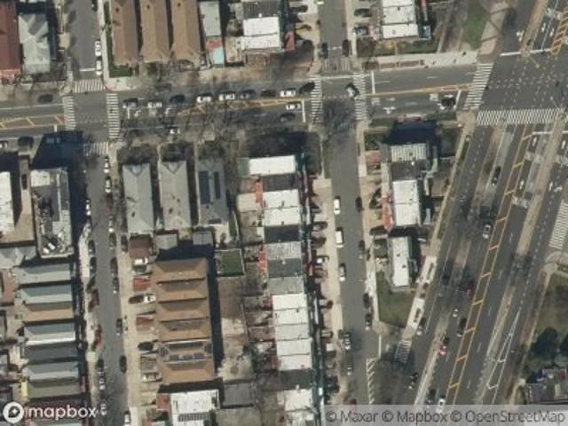 E 58th St