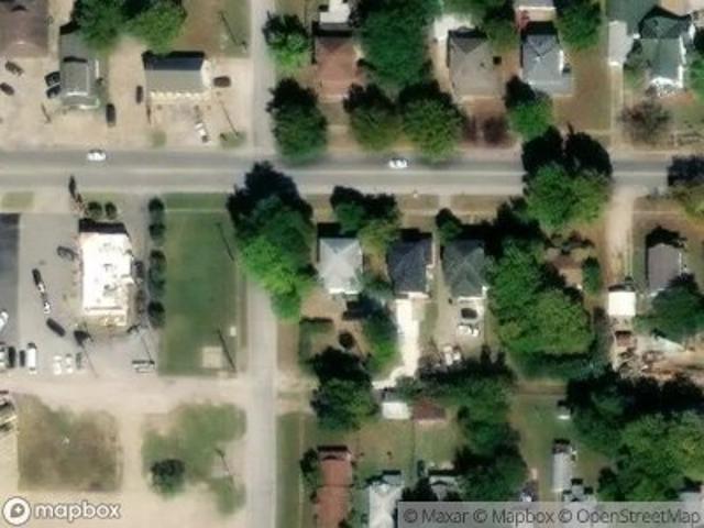 E 6th St