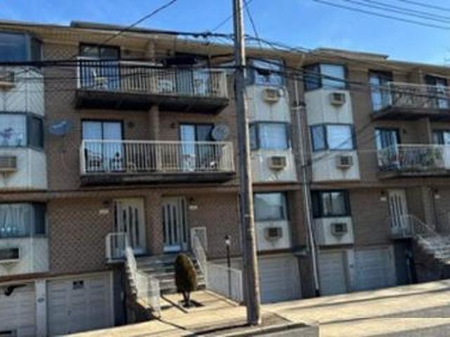E 72nd St Apt 10