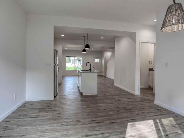 E. 7th Duplex 3 Bedroom Apartment for Rent at East 7th Avenue, Spokane, WA 99202 East Central