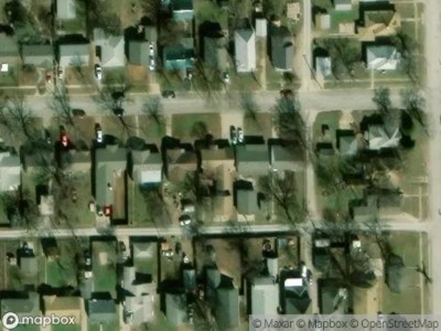 E 7th St