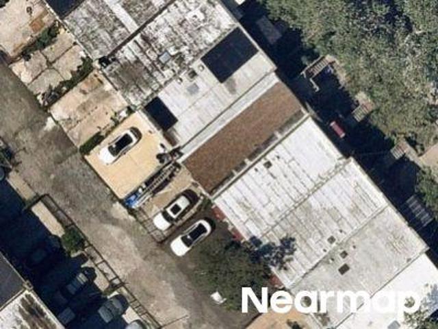 E 85th St