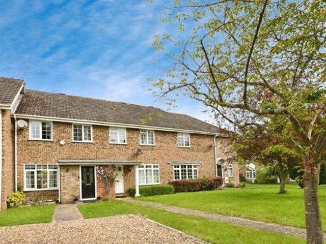 Ecob Close, Guildford, 3 Bedroom Terraced