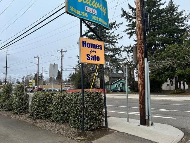 Ecomidway Management LLC Studio Apartment for Rent at 12726 Se Division St, Portland, OR 97236 Powellhurst Gilbert