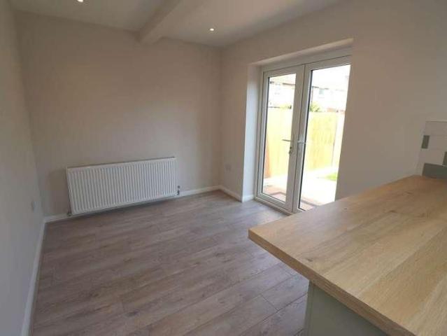 Eccleston Avenue, Bromborough, CH62
