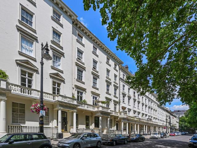 Eccleston Square, Pimlico, London SW1V, 1 bed flat to rent, £3,900 pcm | PrimeLocation