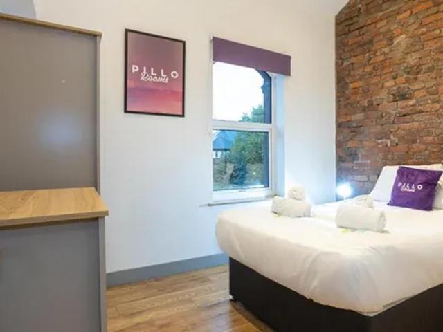 Eccles New Road, Salford, M5 4UD, United Kingdom | 2 bed duplex for rent #139621482 | Rentberry