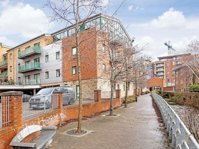 Ecclesall Road, Draymans Court S11, 2 bed flat to rent, £1,200 pcm | PrimeLocation