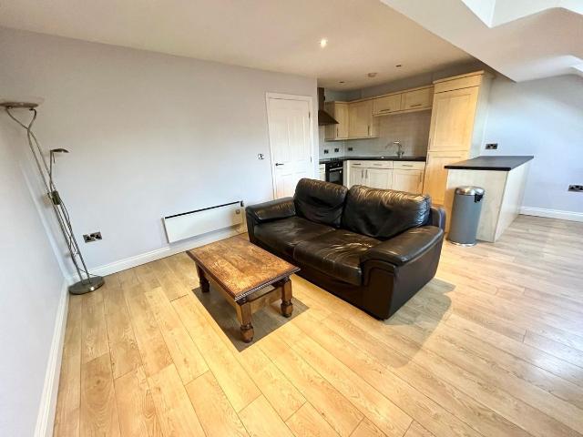 Ecclesall Road, Sheffield S11, 1 bed flat to rent, £790 pcm | PrimeLocation