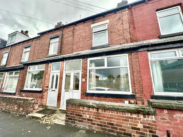 Ecclesburn Road, LEEDS 4 bed terraced house to rent £1,280 pcm £295 pw