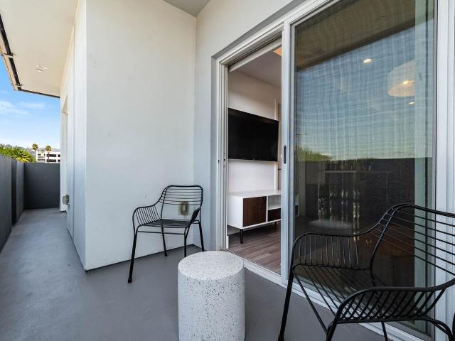 Ecco Fountain 4 Bedroom Apartment for Rent at 5460 Fountain Ave, Los Angeles, CA 90029 East Hollywood