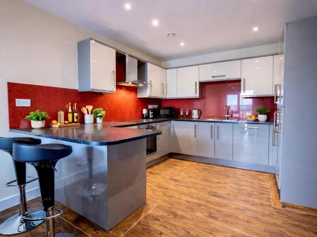 Ecco, 2 bedroom, Apartment