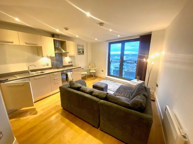 Echo Central Two, Leeds LS9, 1 bed flat to rent, £900 pcm | PrimeLocation