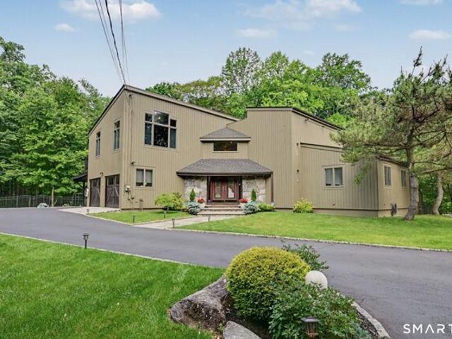 Echo Hill Dr, Stamford, Home For Sale