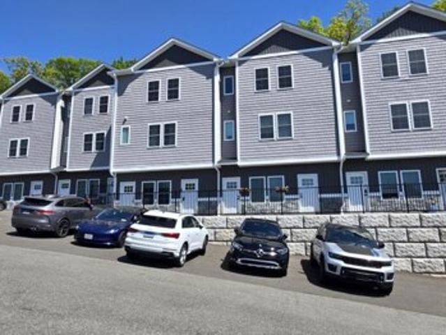 Echo Lake Rd Unit B, Watertown, Condo For Sale