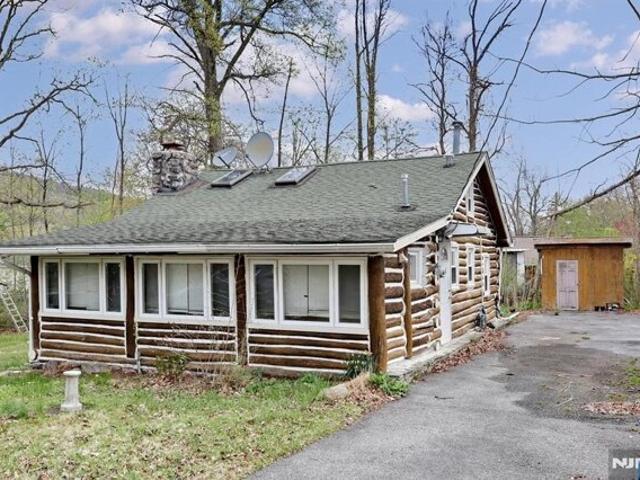 Echo Ln, West Milford, Home For Sale